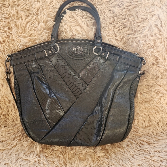 Bags | Coach Madison Lindsey Purse | Poshmark
